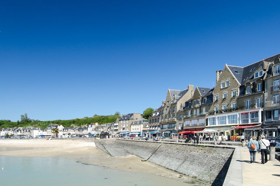 Comment visiter Cancale, peu importe son profil ? - Port d'Attache