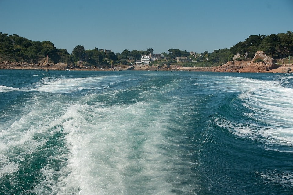 Comment visiter l’Île de Bréhat ? - Port d'Attache